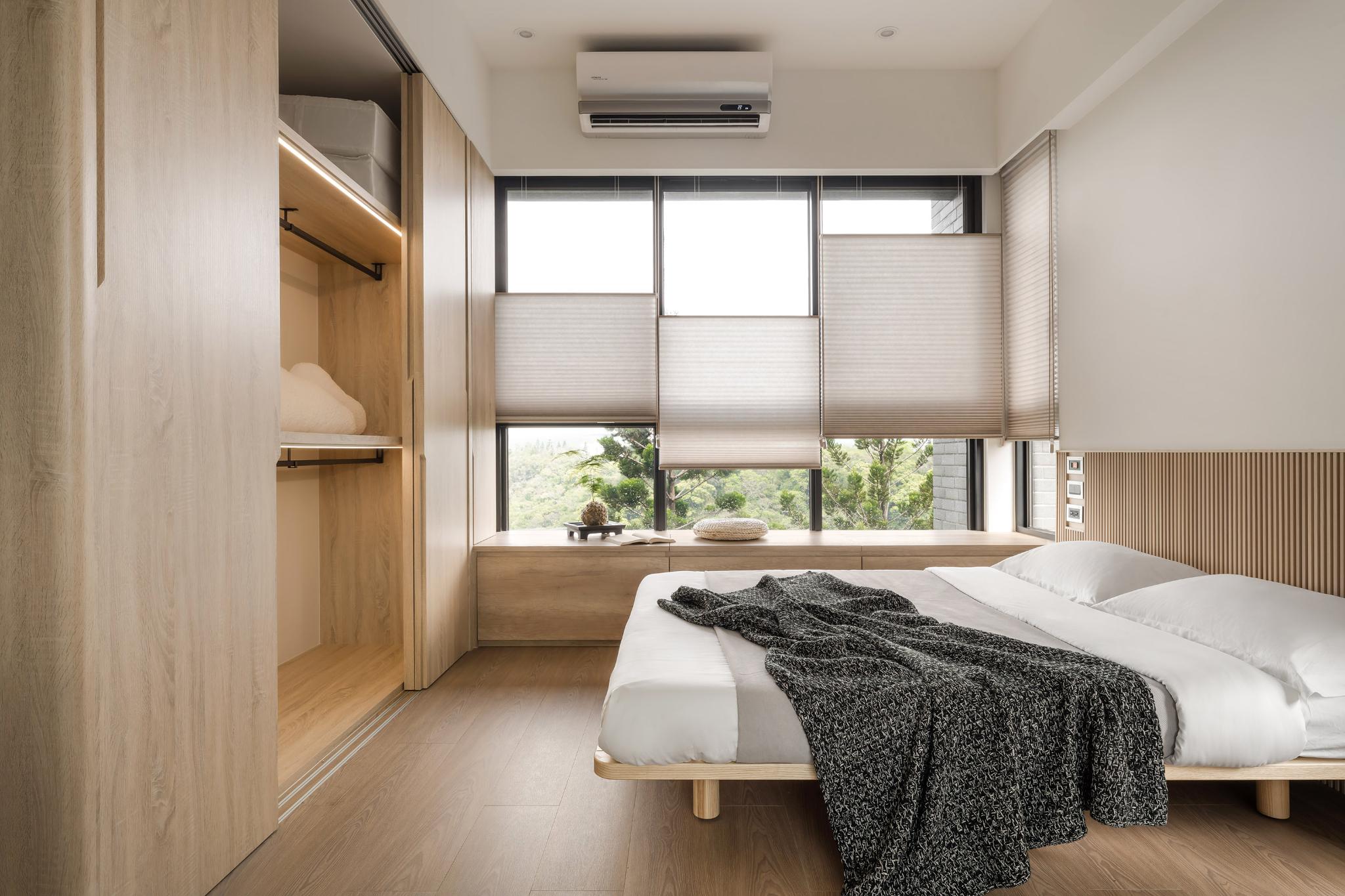 iF Design - Bucolic Embrace