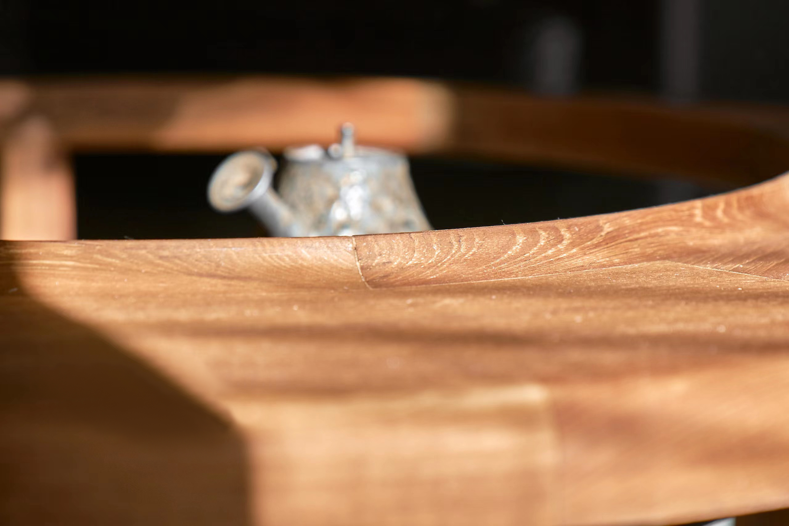 iF Design - Round Case Table