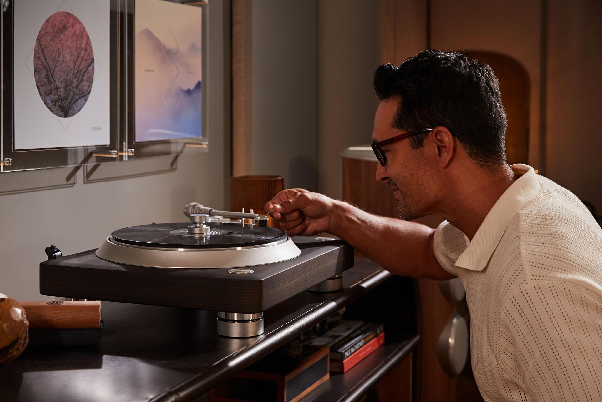 iF Design - Denon DP-3000 NE