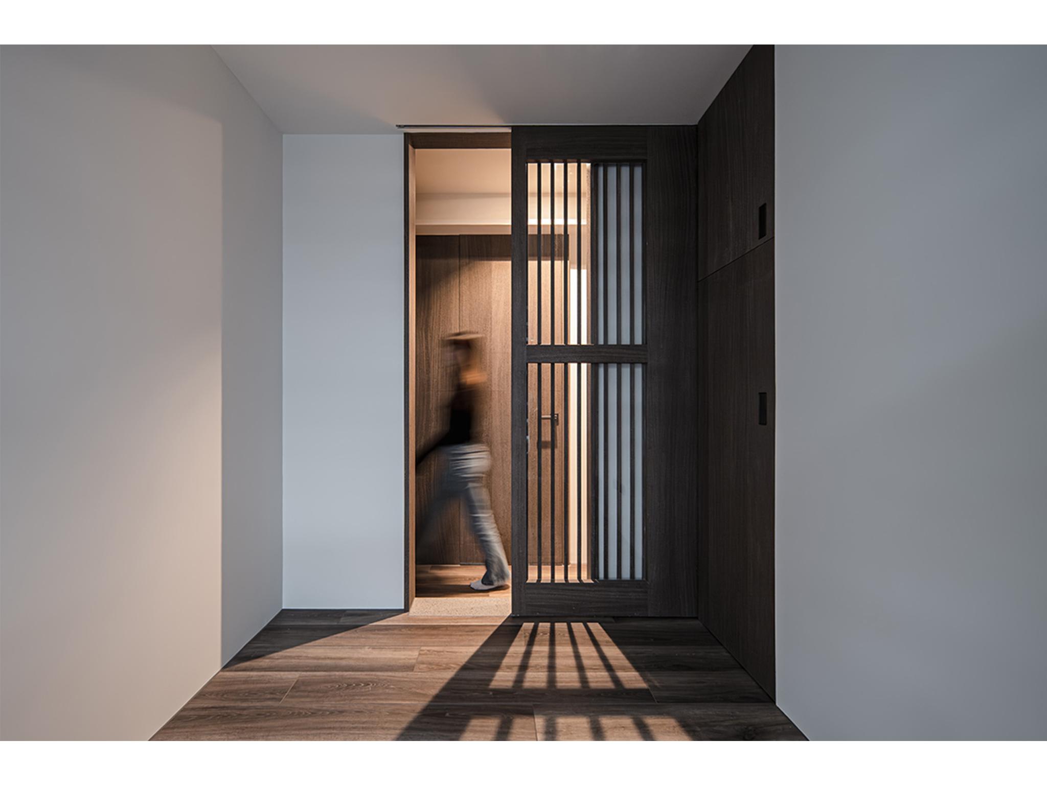 iF Design - Gleam of Light and Beam of Warmth