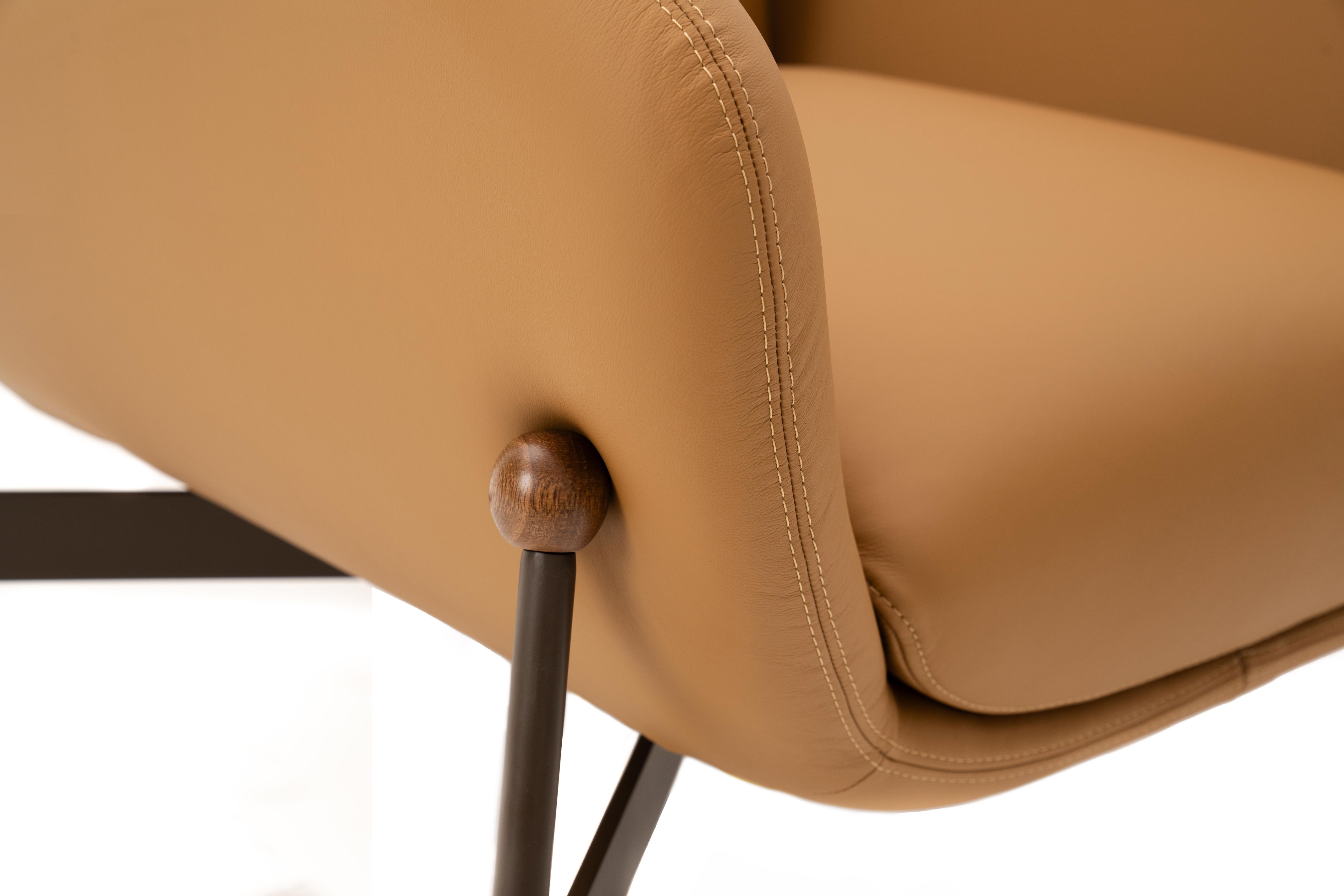 iF Design - Barista lounge chair