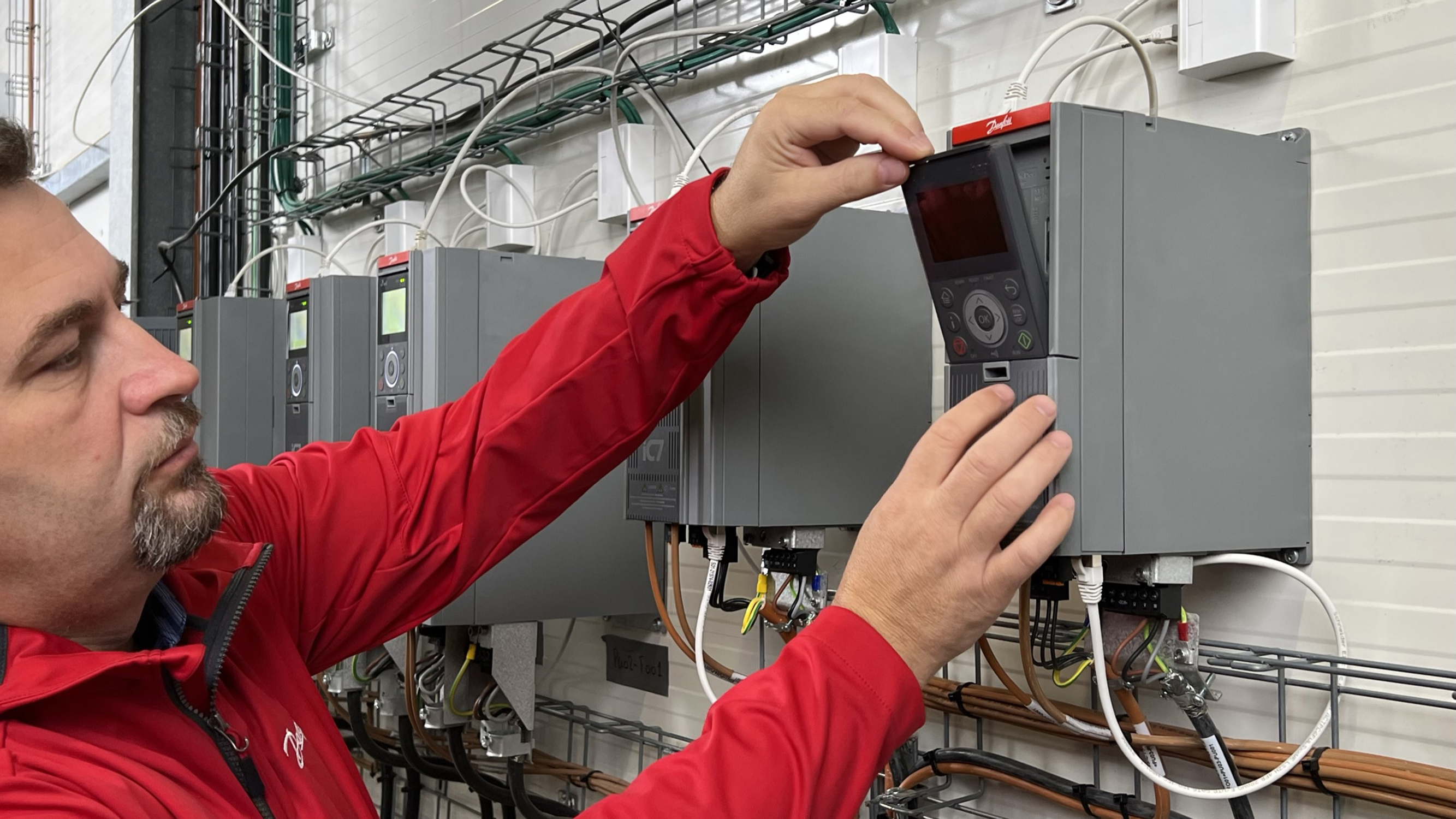 iF Design - iC7 Series - Variable Speed Drives