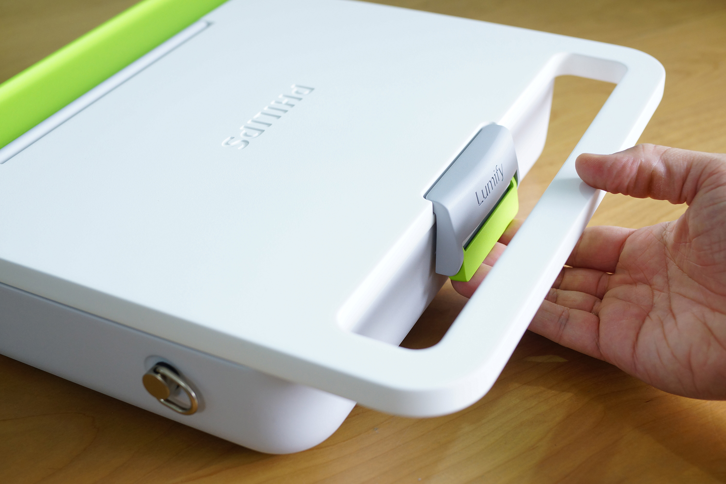 iF Design - Casey: The Lumify Holder