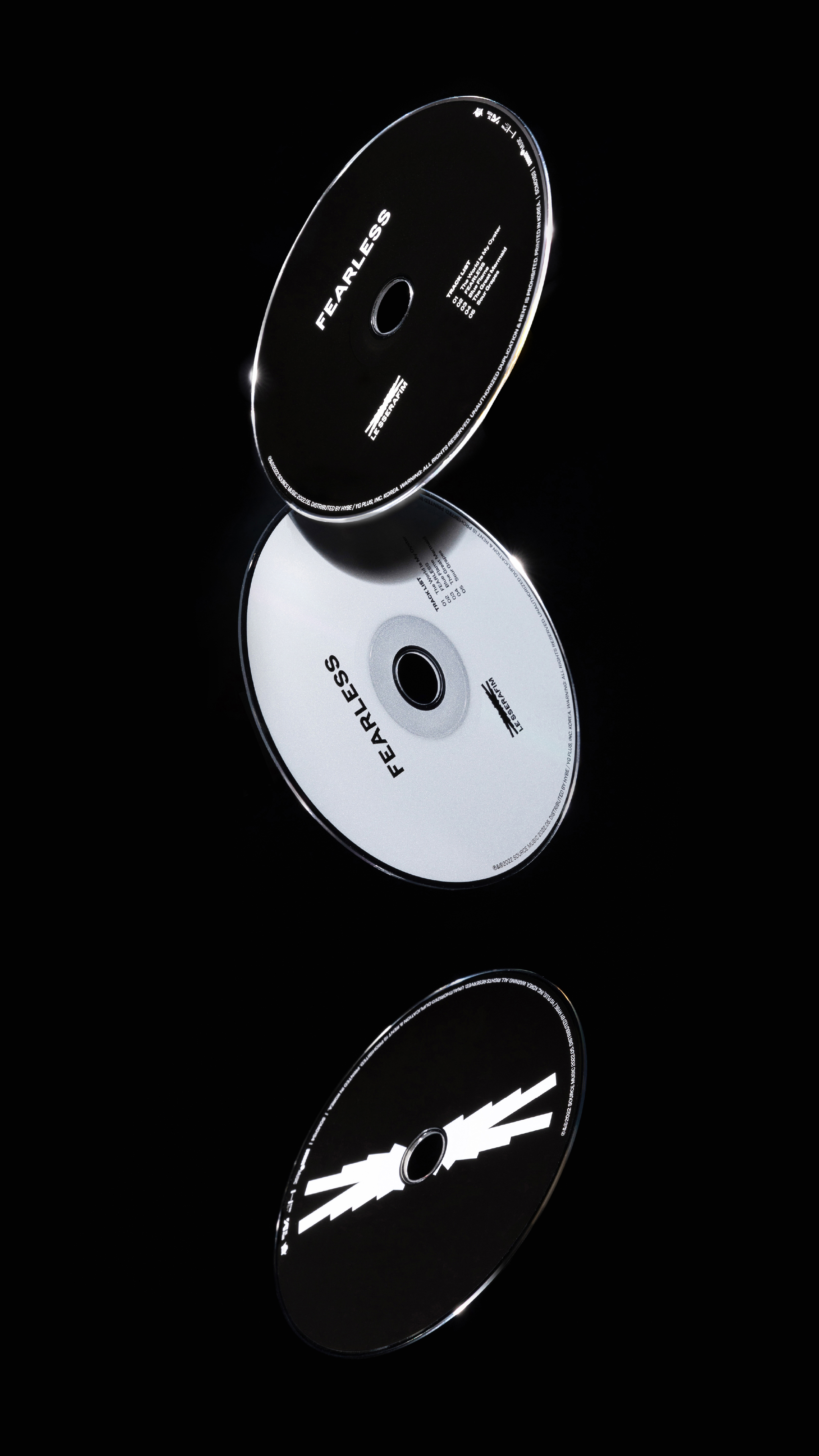 iF Design - LE SSERAFIM